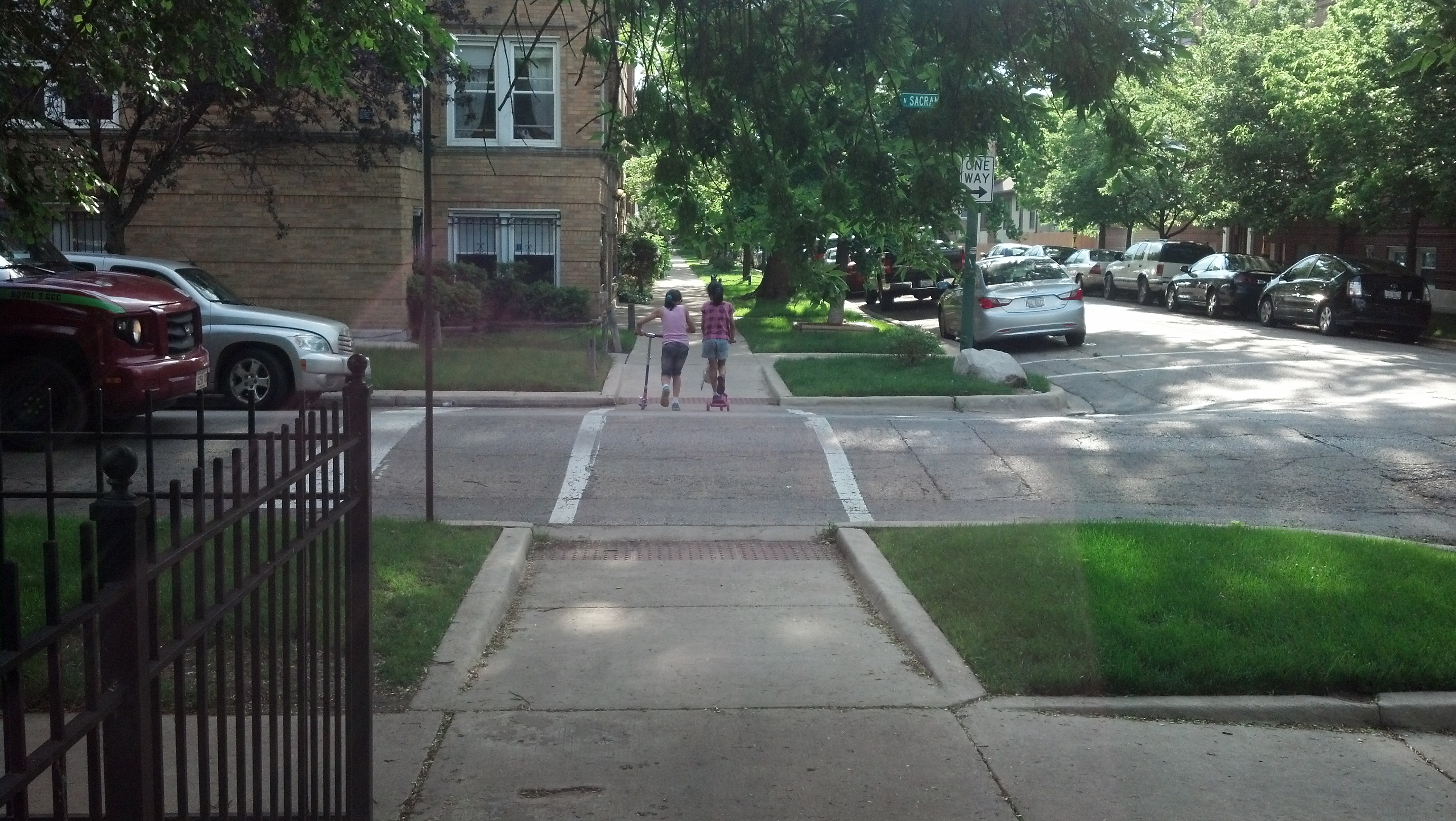 Chicago's Walkable Urbanism - Streets.mn