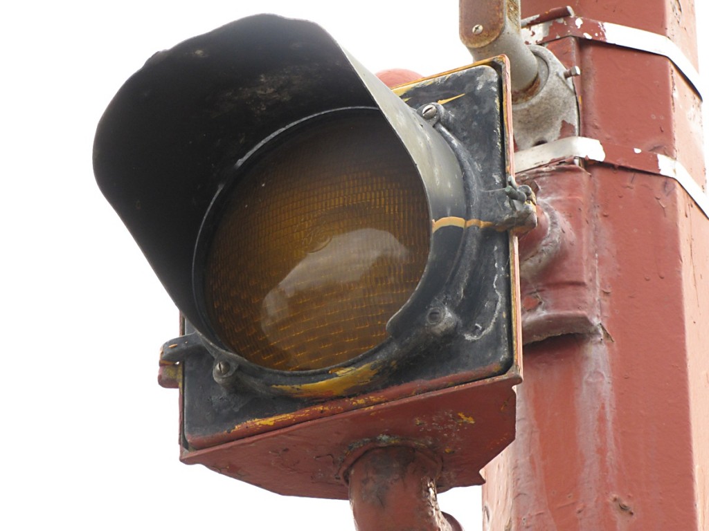 A Gallery of Traffic Signal Lenses and LEDs - Streets.mn