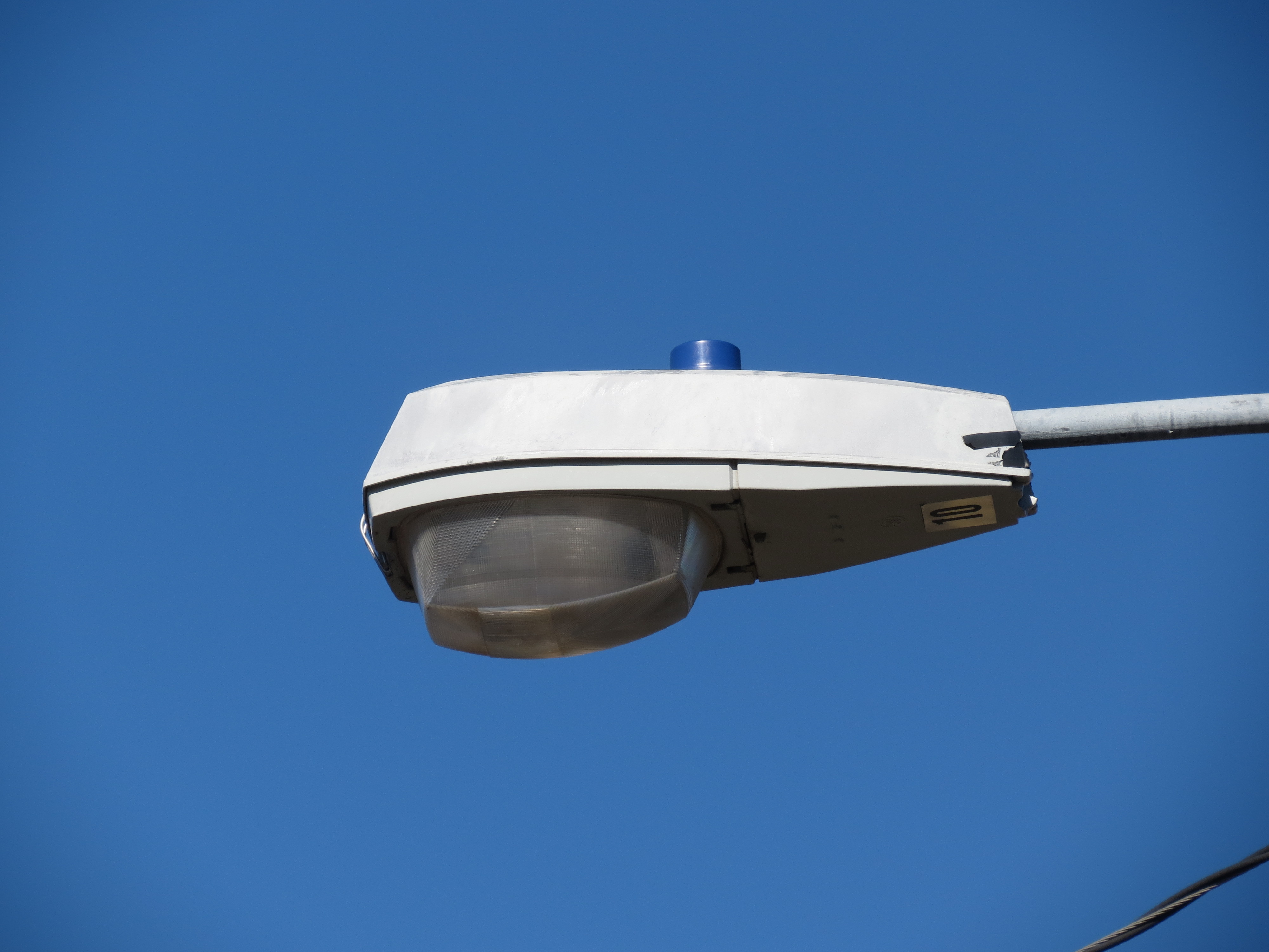 The Overhead Streetlights of the Local Streets Part 2: Clamshells and ...