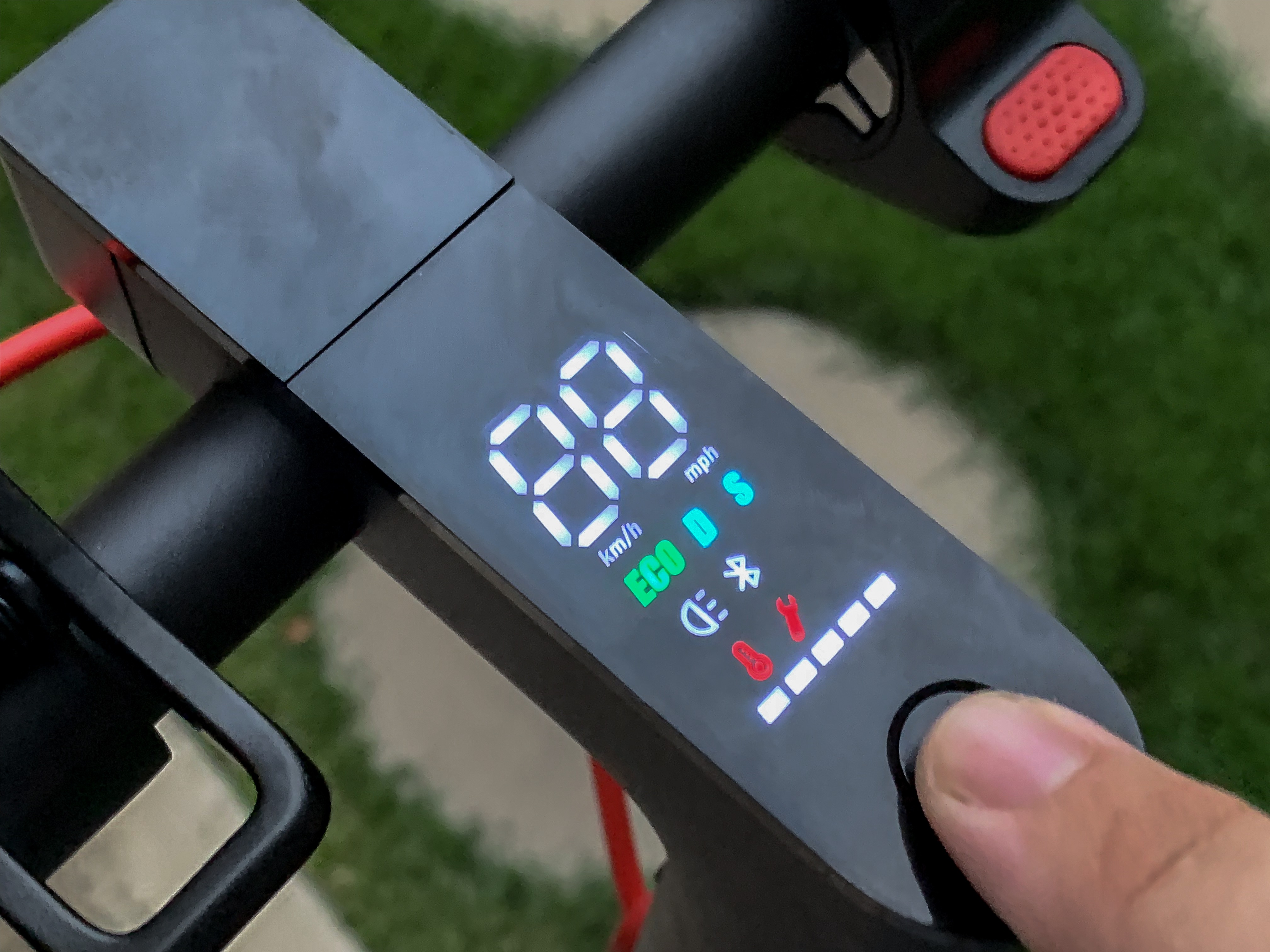 Review: Xiaomi Mi M365 Pro Electric Scooter - Streets.mn