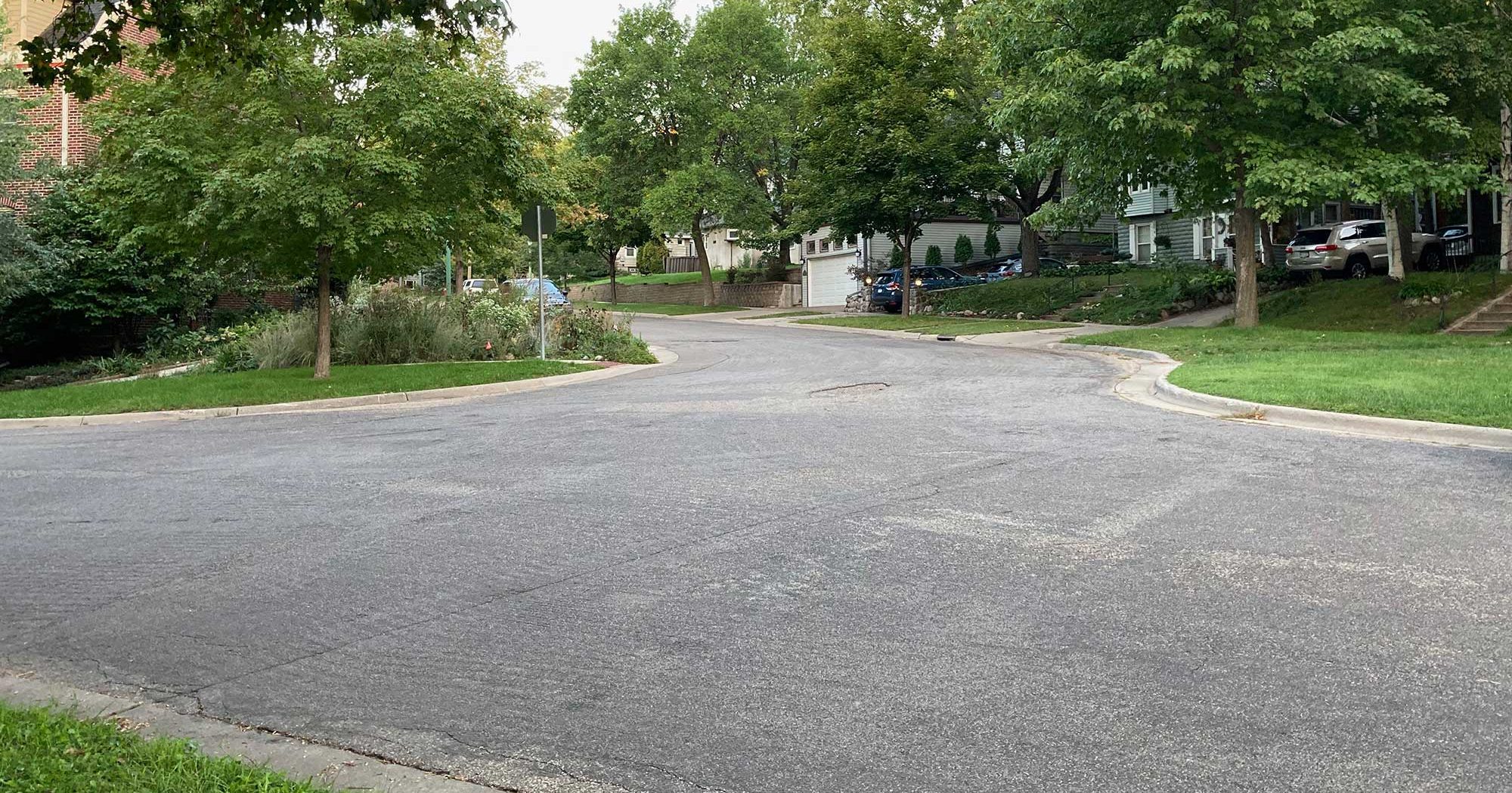 Three Days of Parent Drop-Off for Back-to-School - Streets.mn