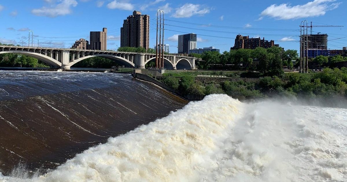 Deconstructing the Past and Future of St. Anthony Falls Lock - Streets.mn